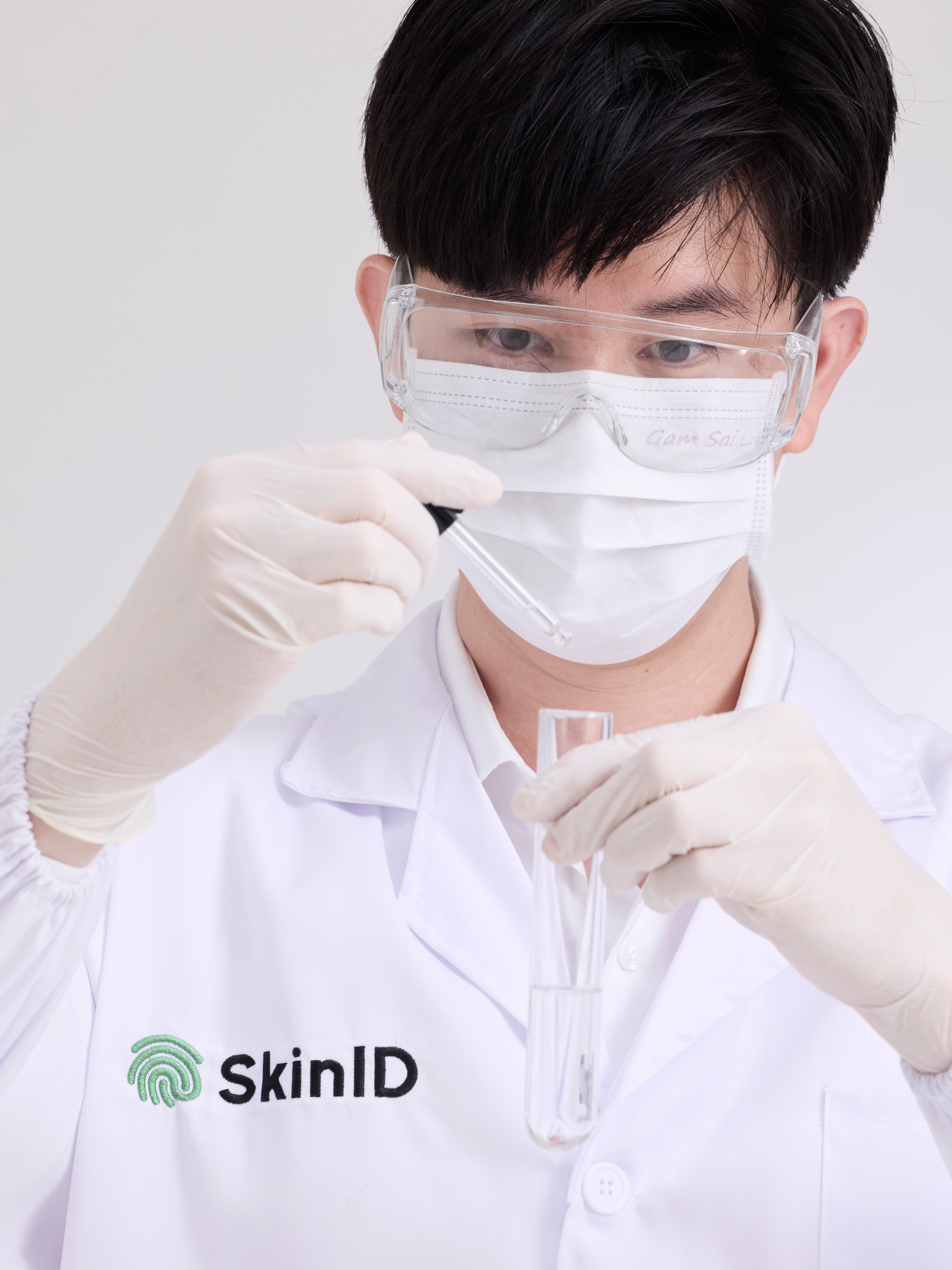 SkinID - Acne Serum custom made for you